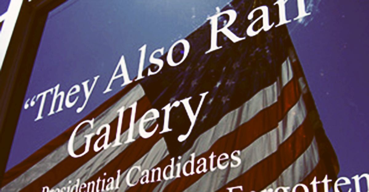 ฮิลลารี่ คลินตัน จารึกเธอไว้ใน They Also Ran พิพิธภัณฑ์คนแพ้โลกไม่ลืม