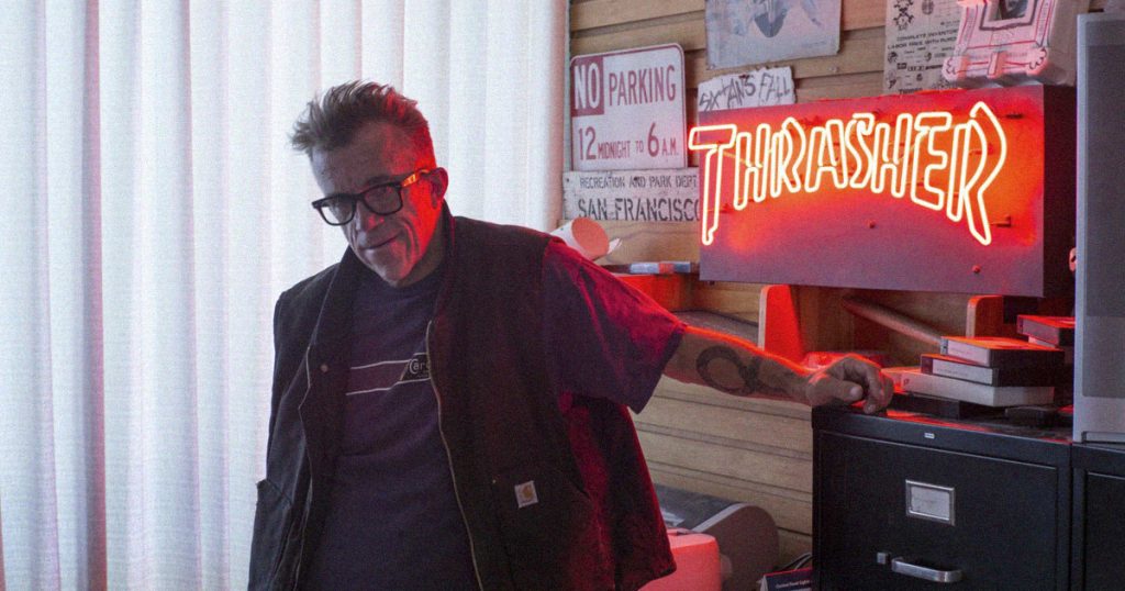 มาทำความรู้จักกับเสื้อยืดสกรีนลายตัวอักษรไฟลุกอย่าง Thrasher กัน