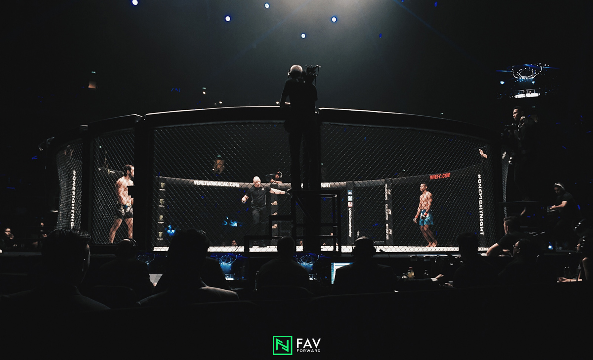 โหดจริงไหม!! พาไปดูการแข่งขันศึกสังเวียนเดือด MMA ณ มาเก๊า - Favforward
